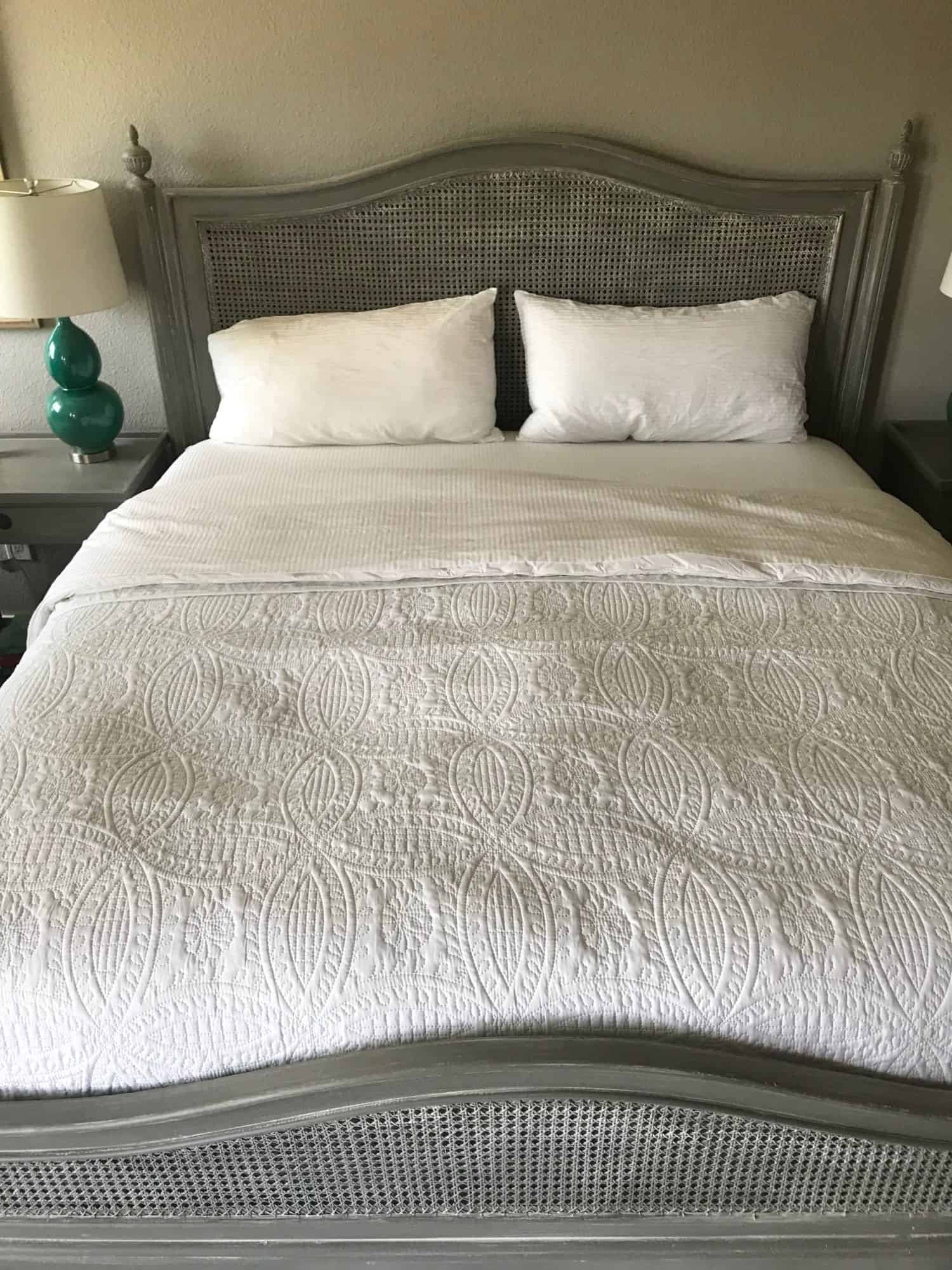 How to Make Your Bed (like a magazine) - My Simpatico Life