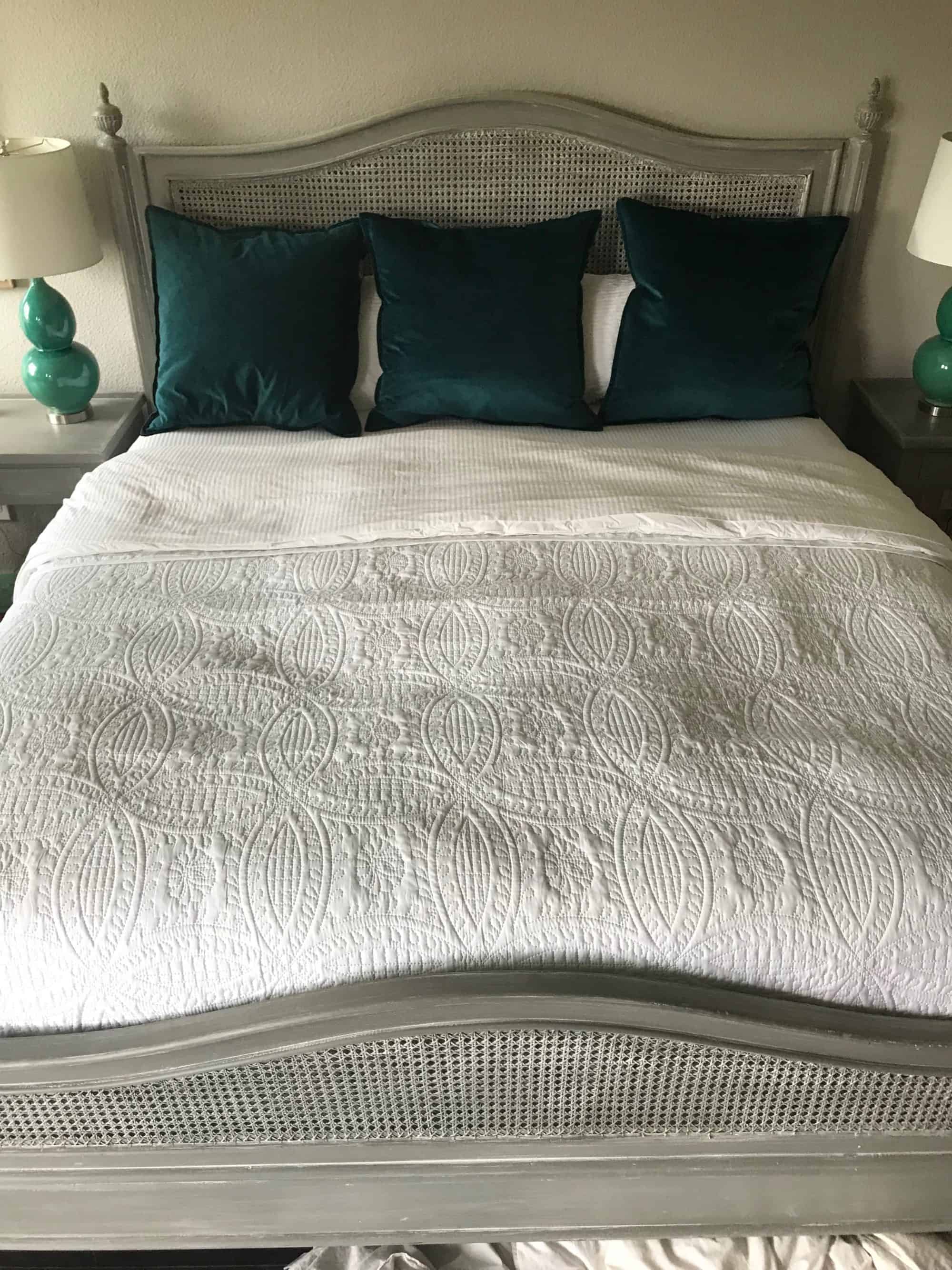How to Make Your Bed (like a magazine) - My Simpatico Life
