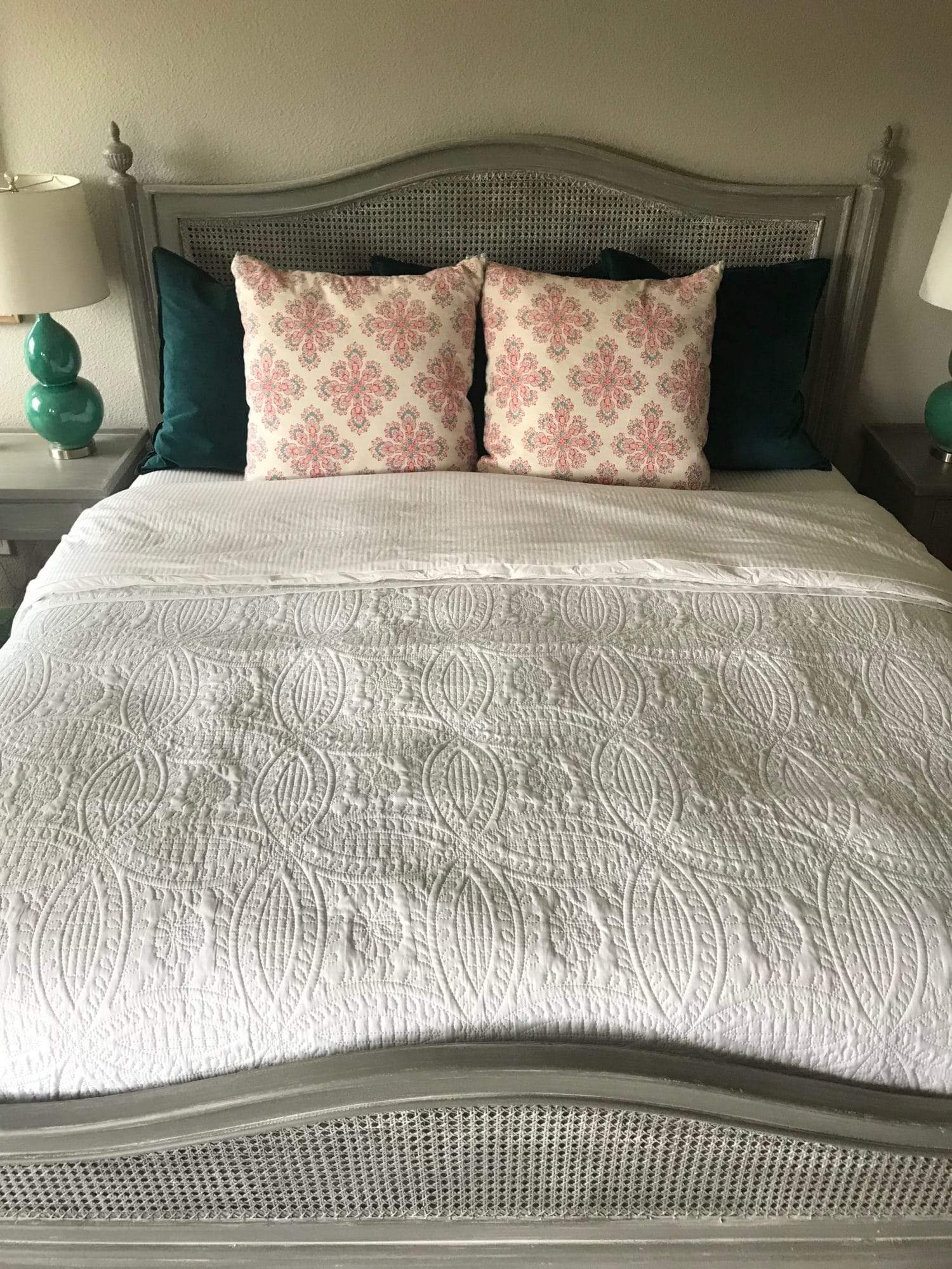 How to Make Your Bed (like a magazine) - My Simpatico Life